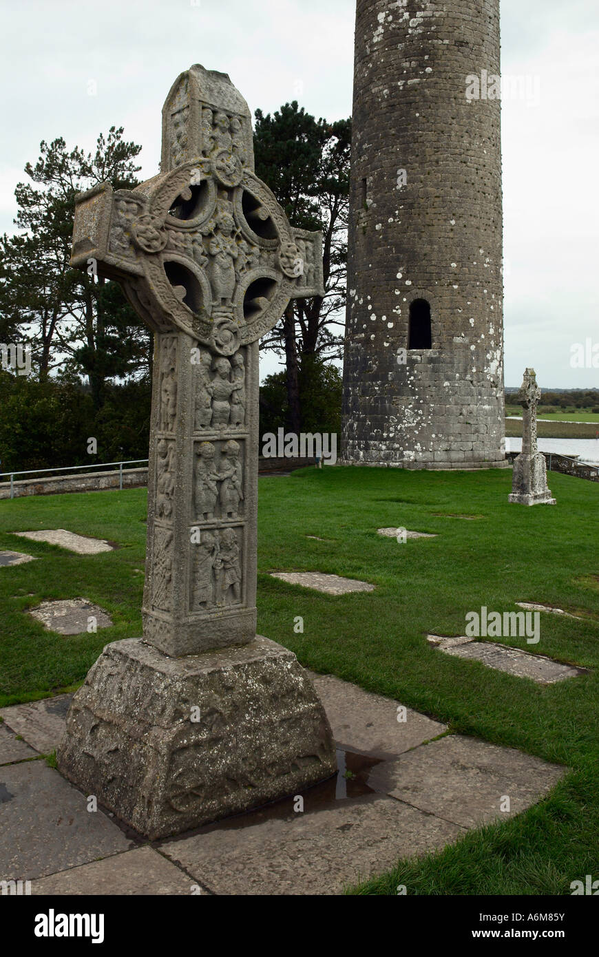 Cross scriptures clonmacnoise -Fotos und -Bildmaterial in hoher Auflösung – Alamy