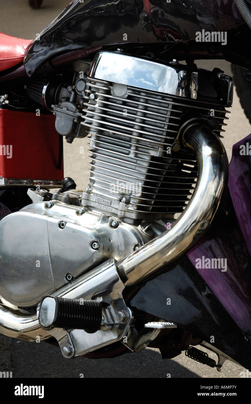 Suzuki engine -Fotos und -Bildmaterial in hoher Auflösung – Alamy