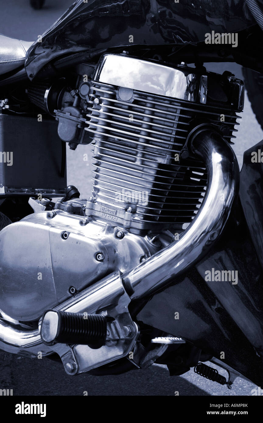 Suzuki engine -Fotos und -Bildmaterial in hoher Auflösung – Alamy