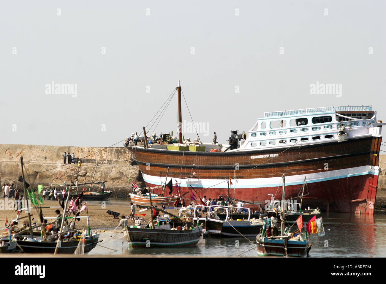 Dhow ship india -Fotos und -Bildmaterial in hoher Auflösung – Alamy