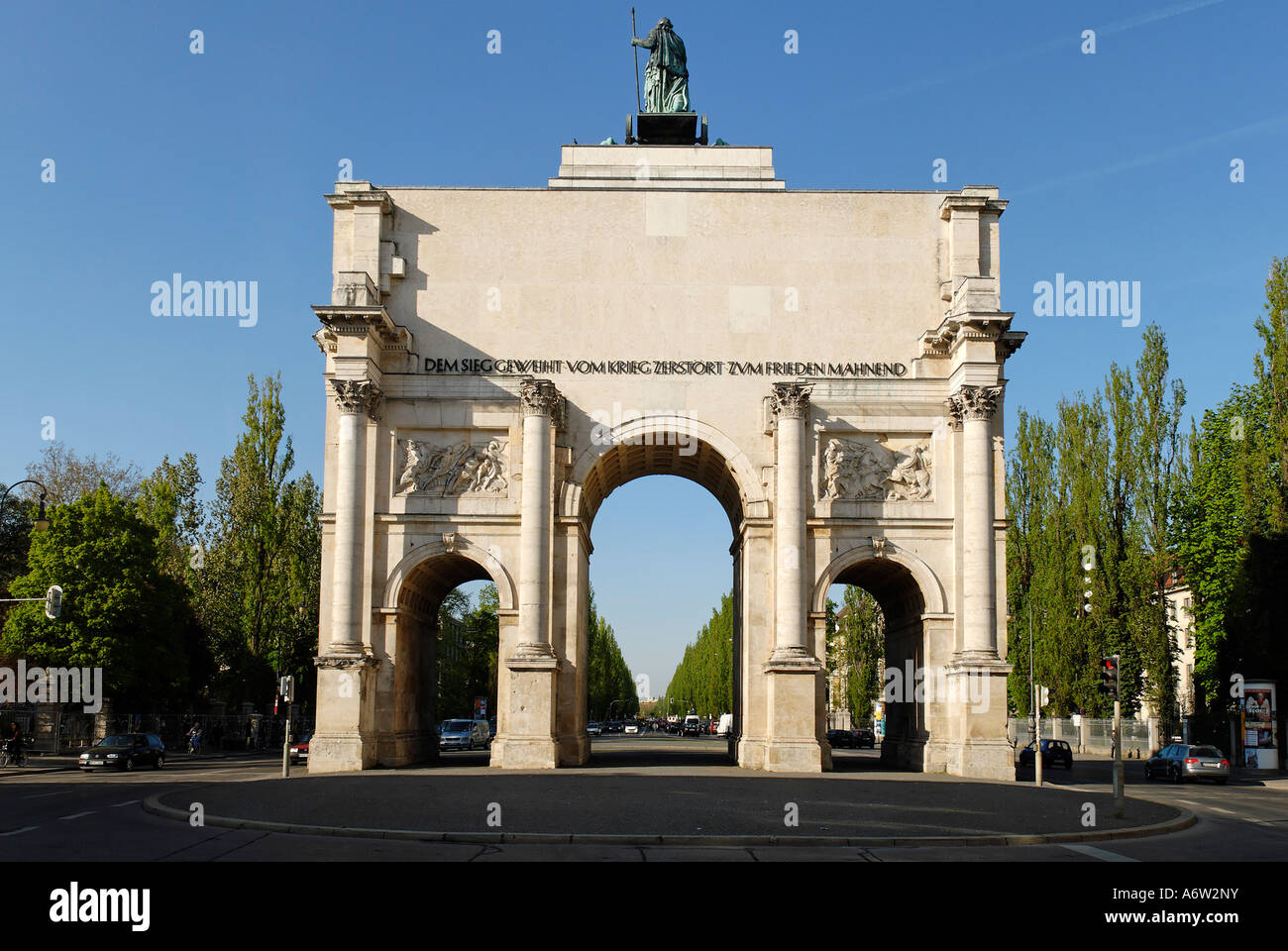 Leopoldstraße münchen -Fotos und -Bildmaterial in hoher Auflösung – Alamy