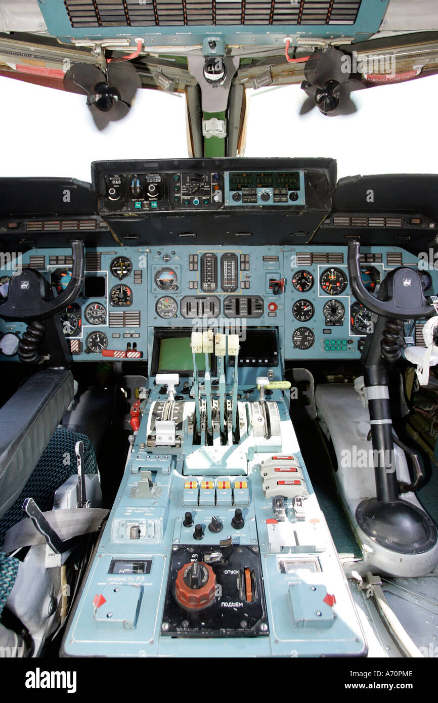 München, GER, anzeigen 30. August 2005 - im Cockpit einer Antonov 124 ...