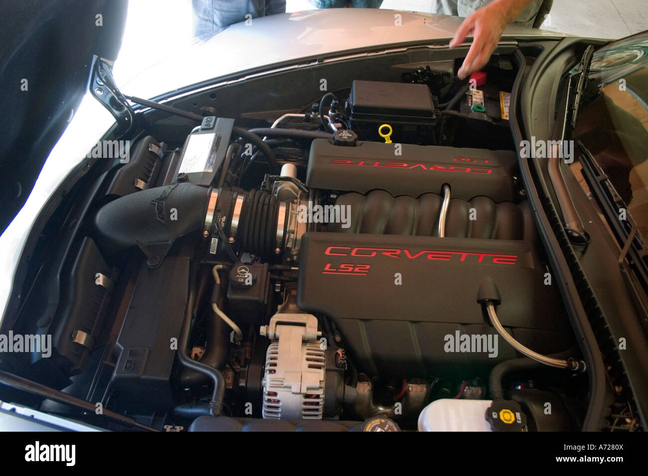 Chevrolet corvette ls2 engine -Fotos und -Bildmaterial in hoher ...