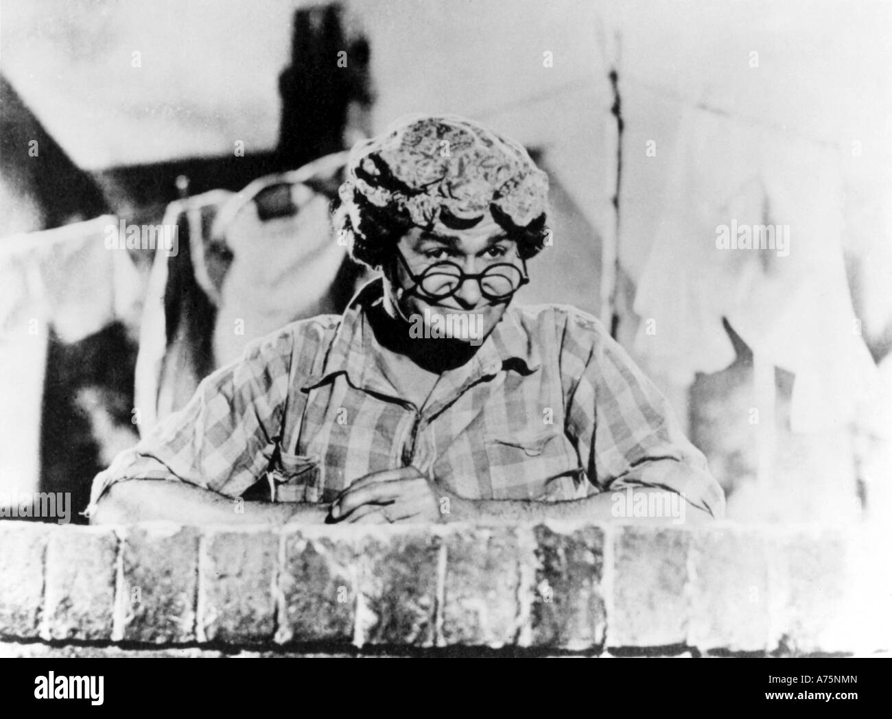DEMOBBED - 1944 Metzger Film mit Norman Evans Stockfotografie - Alamy