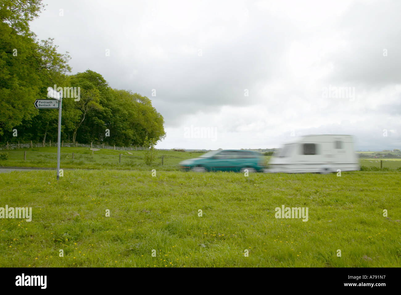 Auto und wohnwagen -Fotos und -Bildmaterial in hoher Auflösung – Alamy