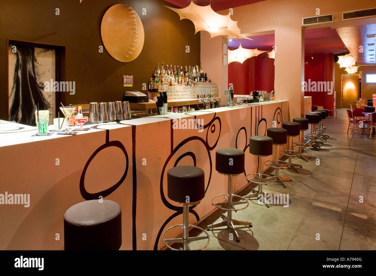 Interior Design Night Club Disco-Bar-Ragoo-Club in Mailand ...