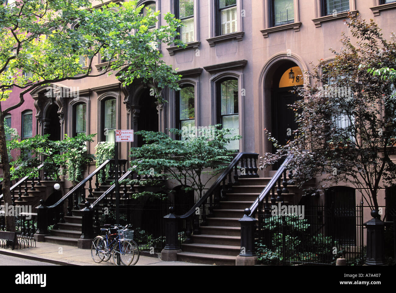 Perry Street Greenwich Village in Manhattan New York Stockfotografie ...