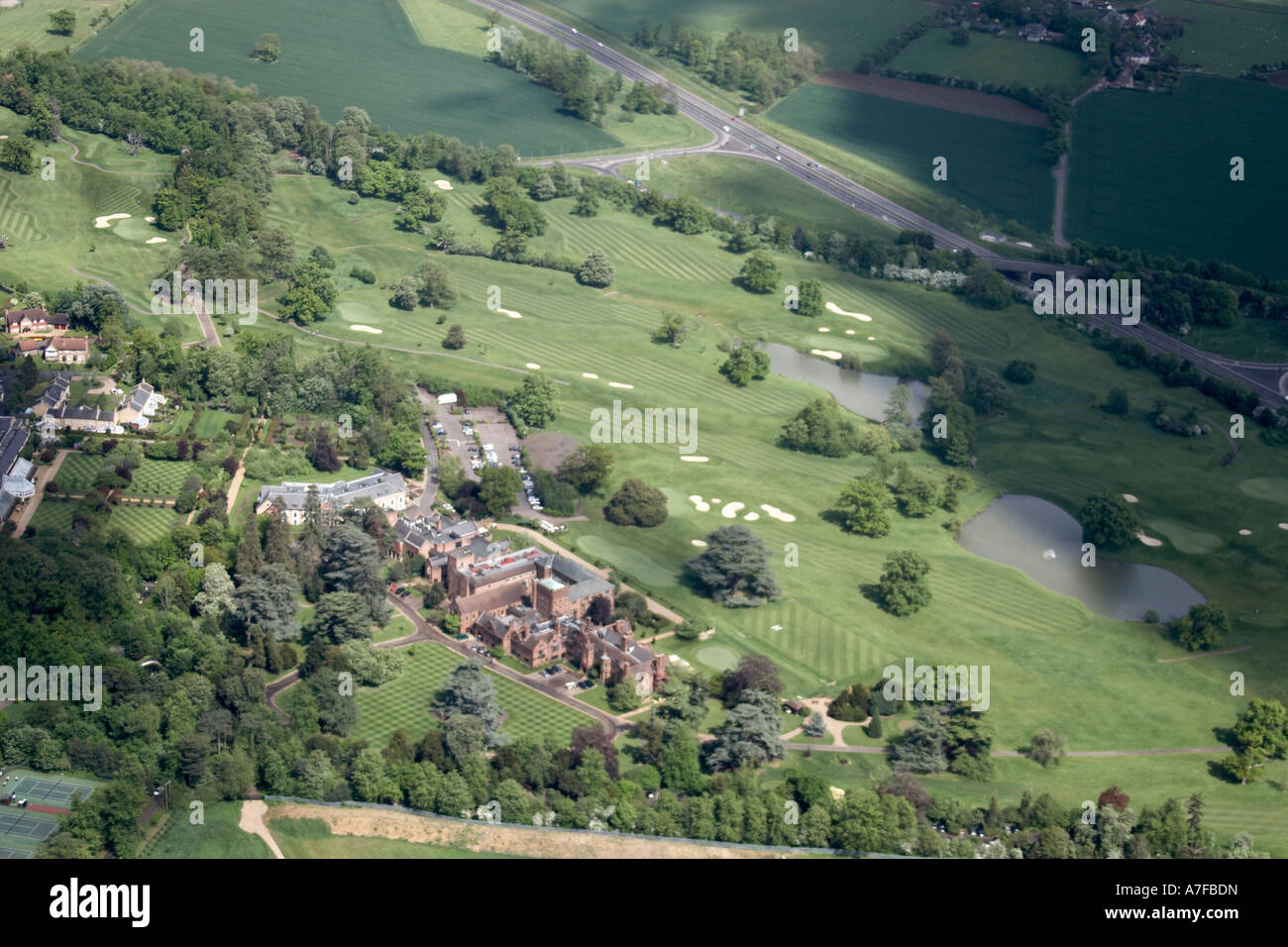 Hanbury manor marriott hotel country club -Fotos und -Bildmaterial in ...