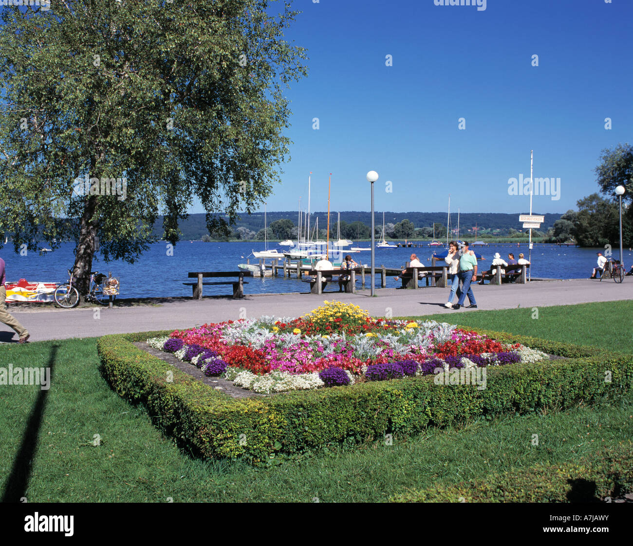 Uferpromenade in diessen am ammersee -Fotos und -Bildmaterial in hoher ...