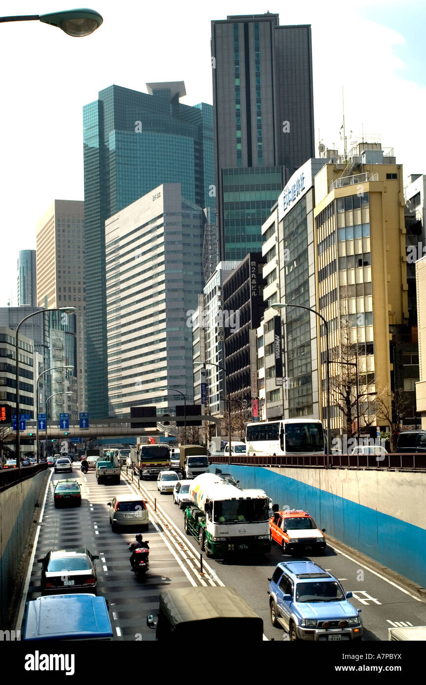 Tokyo japan traffic jam cars -Fotos und -Bildmaterial in hoher ...