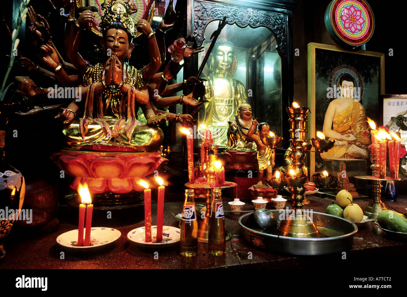 Jade emperor saigon vietnam -Fotos und -Bildmaterial in hoher Auflösung ...