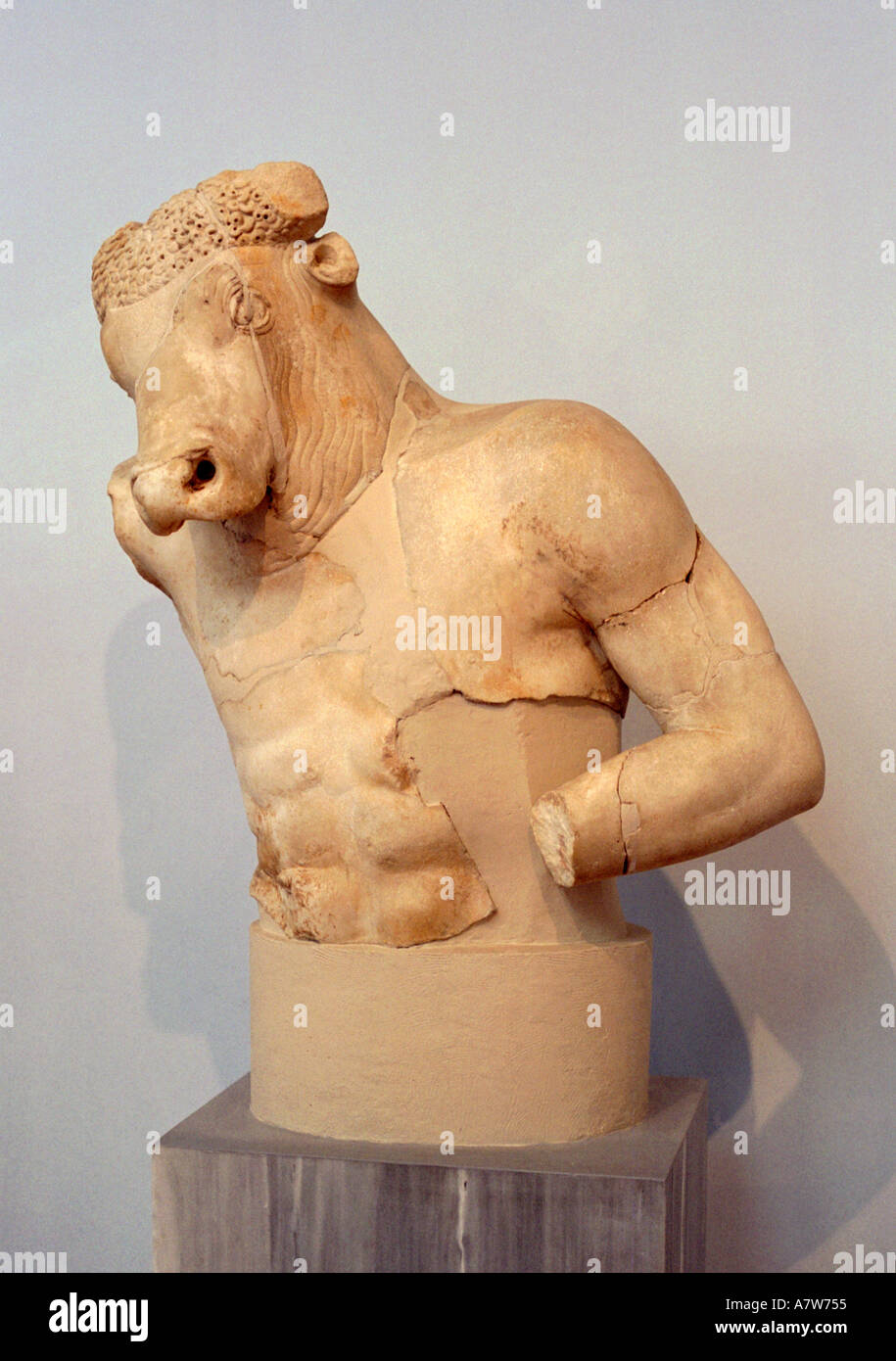 Minotaur athen -Fotos und -Bildmaterial in hoher Auflösung – Alamy