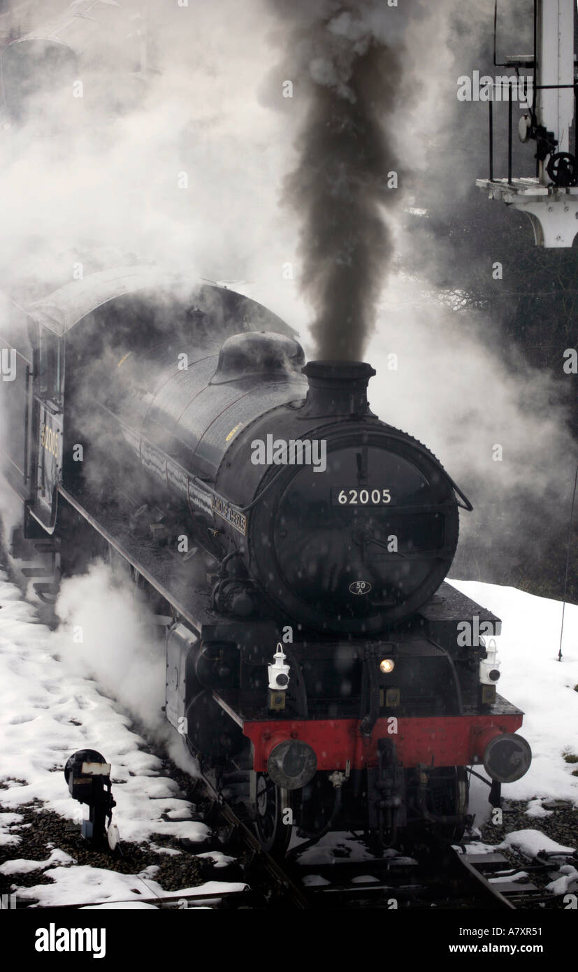 Eine Dampflok am Bahnhof Goathland im winter Stockfotografie - Alamy
