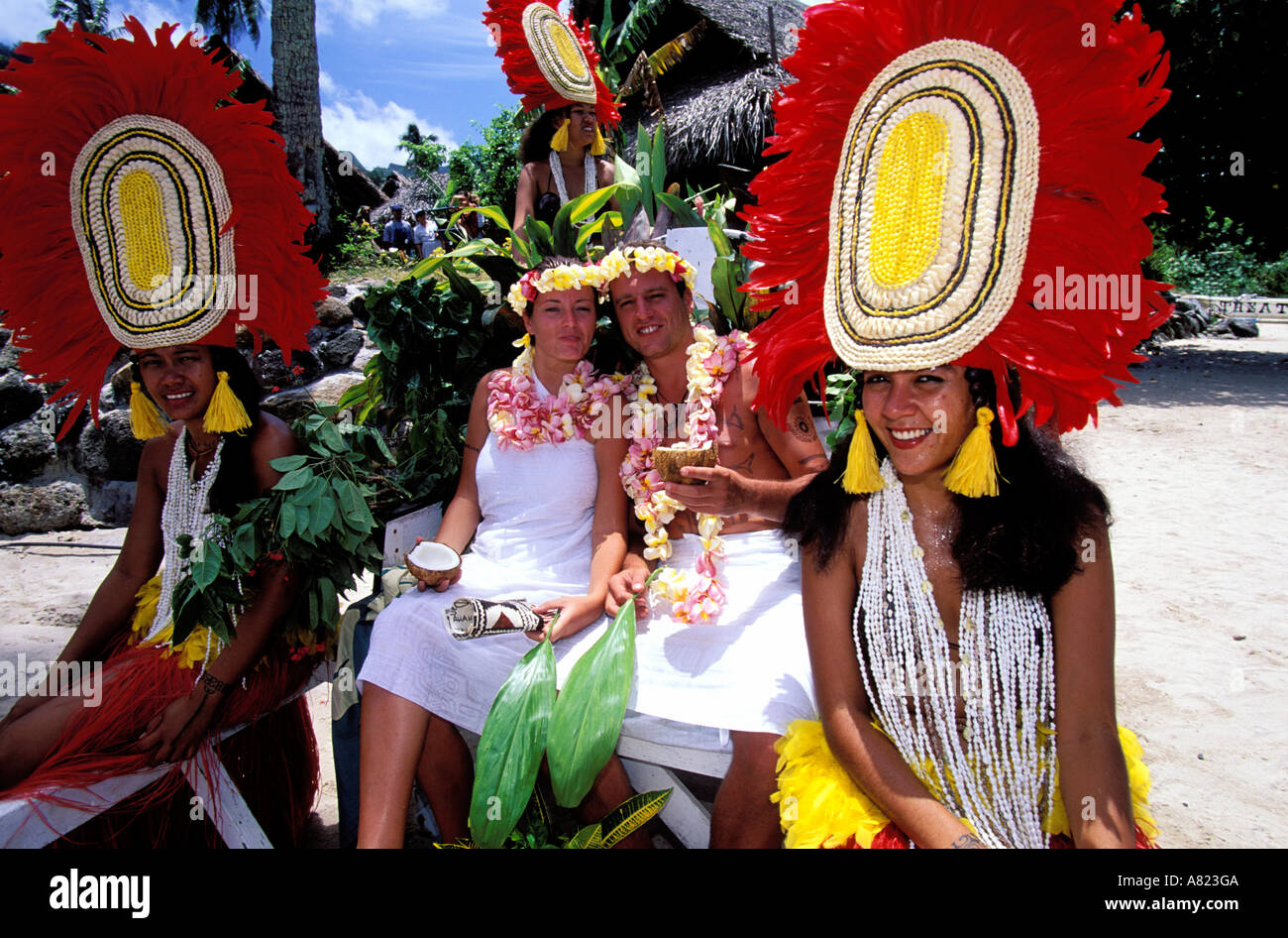 Polynesischer traditioneller kopfschmuck -Fotos und -Bildmaterial in ...