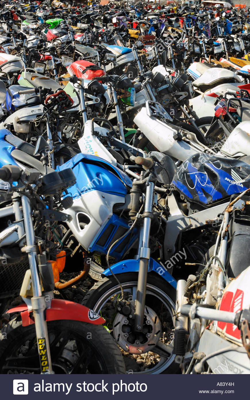 Motorcycle Scrapyard Stockfotos und -bilder Kaufen - Alamy