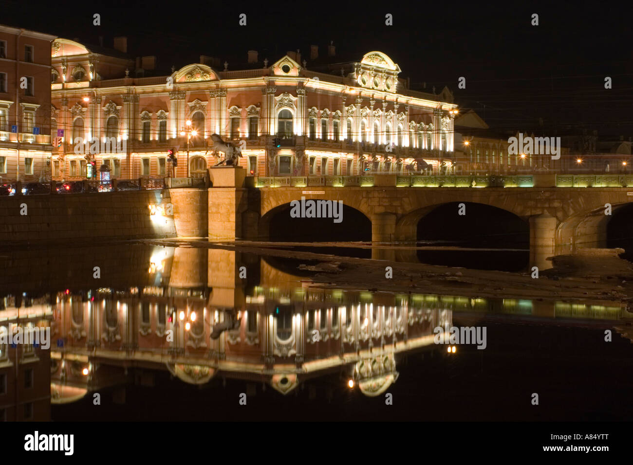 Anichkov palace st petersburg russia -Fotos und -Bildmaterial in hoher ...