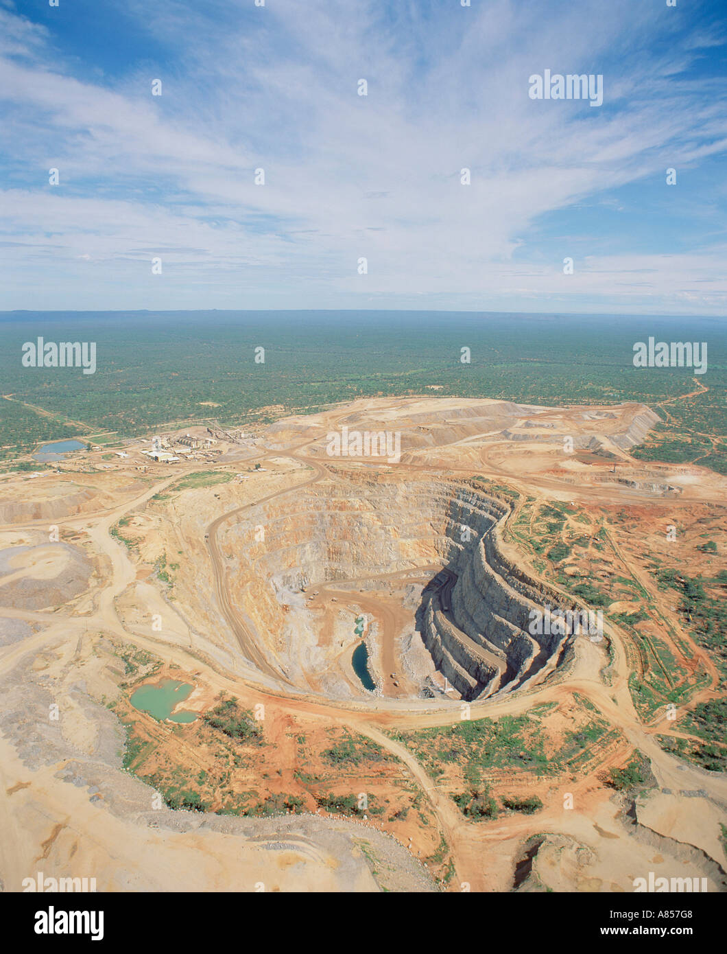 Gold schneiden -Fotos und -Bildmaterial in hoher Auflösung – Alamy