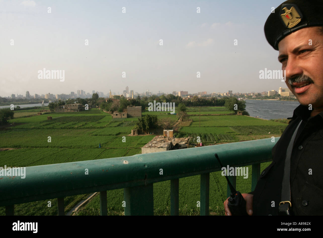 Cairo urban sprawl -Fotos und -Bildmaterial in hoher Auflösung – Alamy