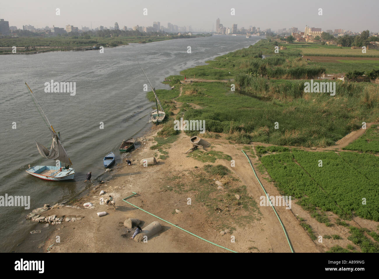 Cairo urban sprawl -Fotos und -Bildmaterial in hoher Auflösung – Alamy