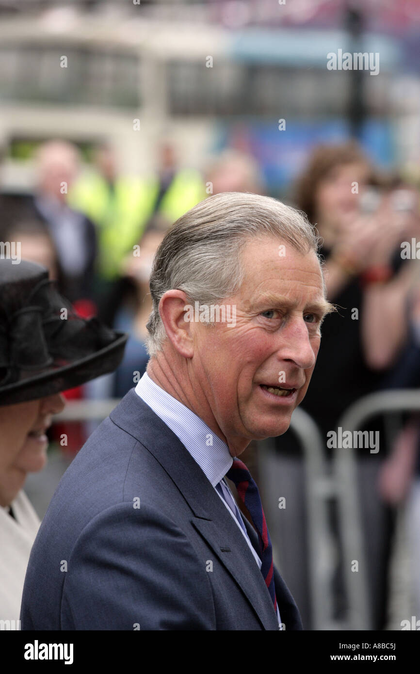 Seine Majestät, König Karl III., bei einem königlichen Besuch in ...