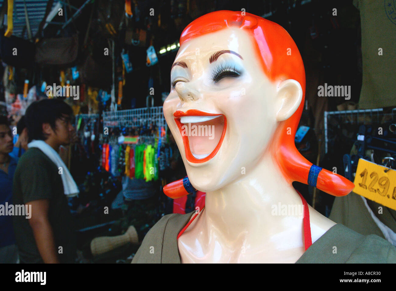 Thailand Bangkok Chatuchak Weekend Market Head lustig Lachen weibliche ...