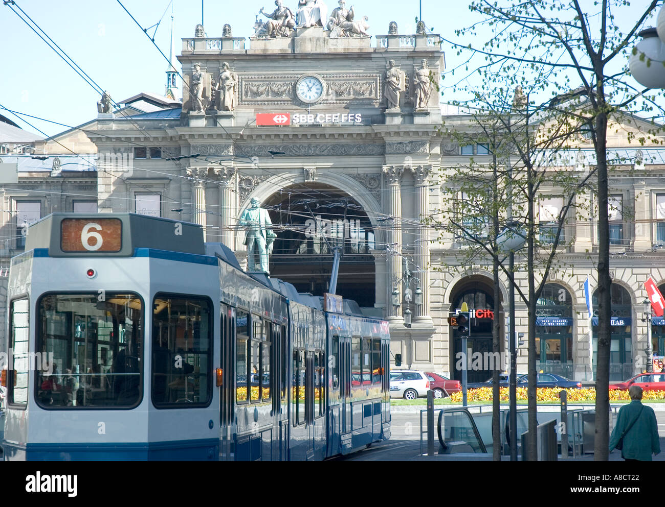 Hauptbahnhof Bahnhof in Zürich Schweiz Stockfotografie - Alamy