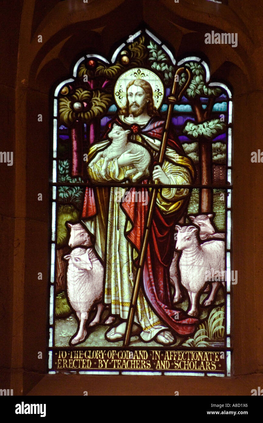 "Jesus der gute Hirte" Glasfenster in Kirkheaton Kirche, Yorkshire ...