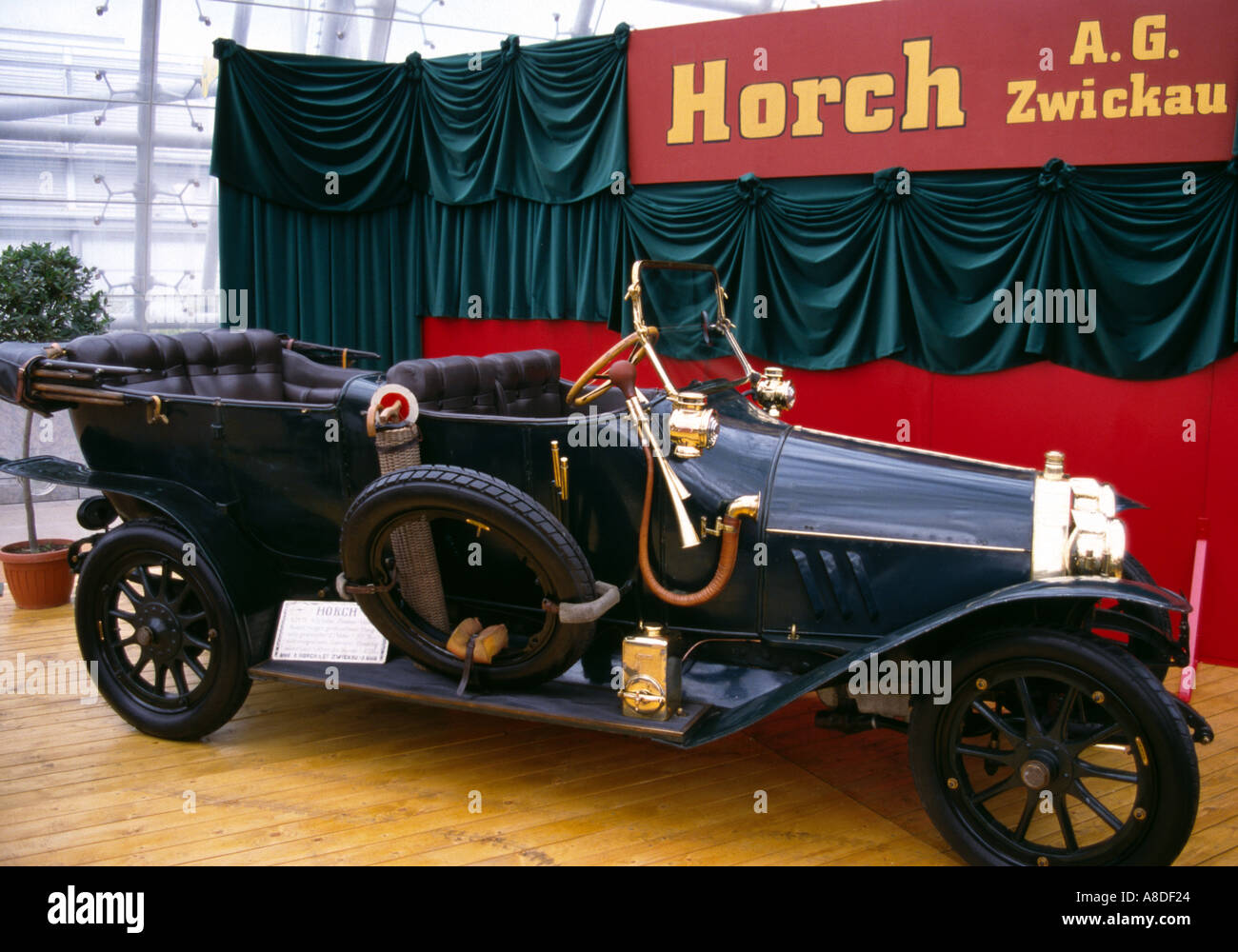 Pkw oldtimer deutschland horch -Fotos und -Bildmaterial in hoher ...