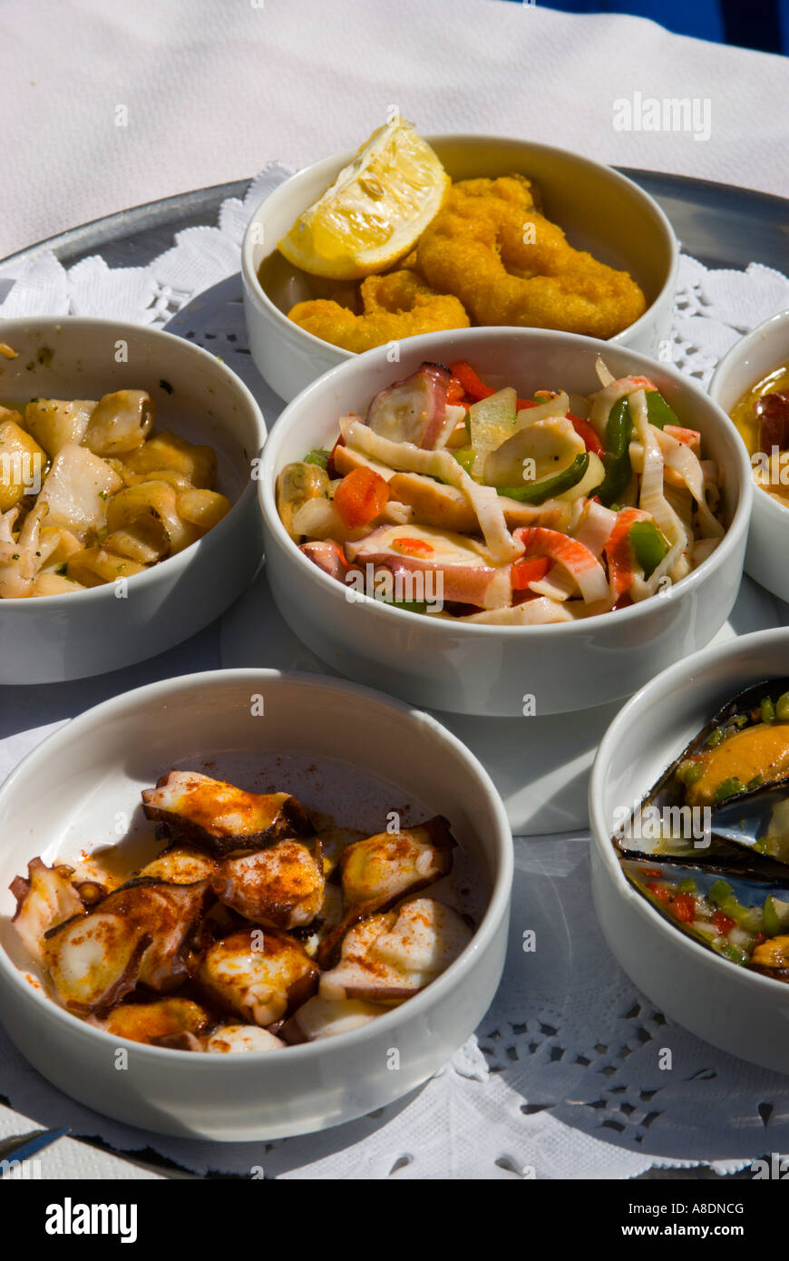 Barcelona Tapas Spanisch traditionelle snack Essen vom Restaurant in ...