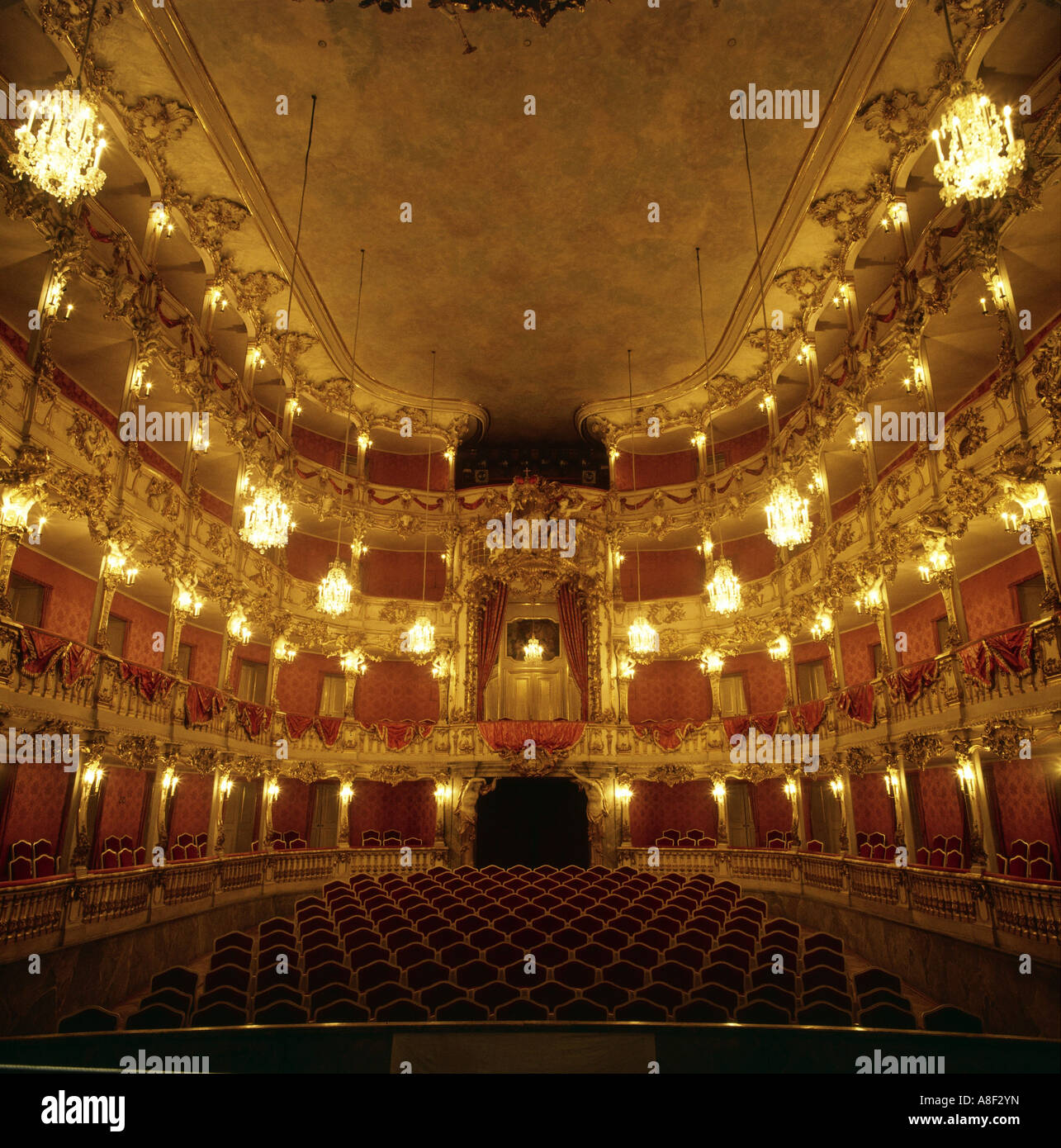 Residenztheater münchen -Fotos und -Bildmaterial in hoher Auflösung – Alamy
