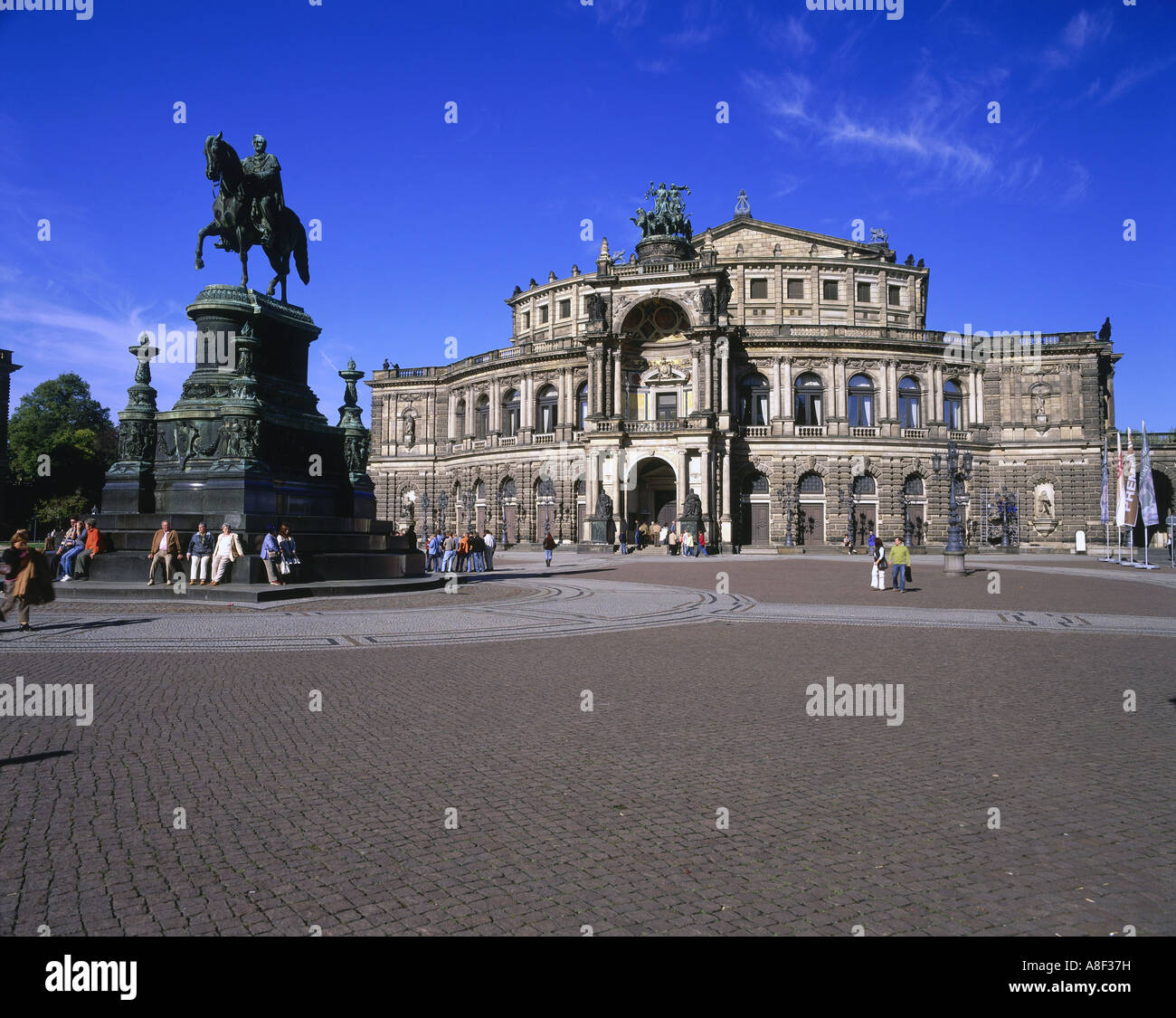 Architect gottfried semper -Fotos und -Bildmaterial in hoher Auflösung ...