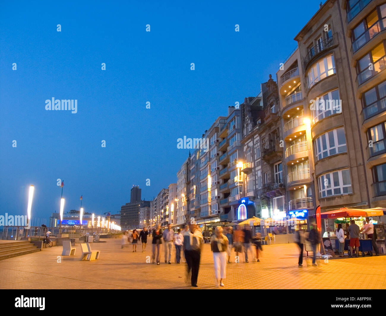 Belgium Ostend Oostende Ostende Promenade Stockfotos & Belgium Ostend ...