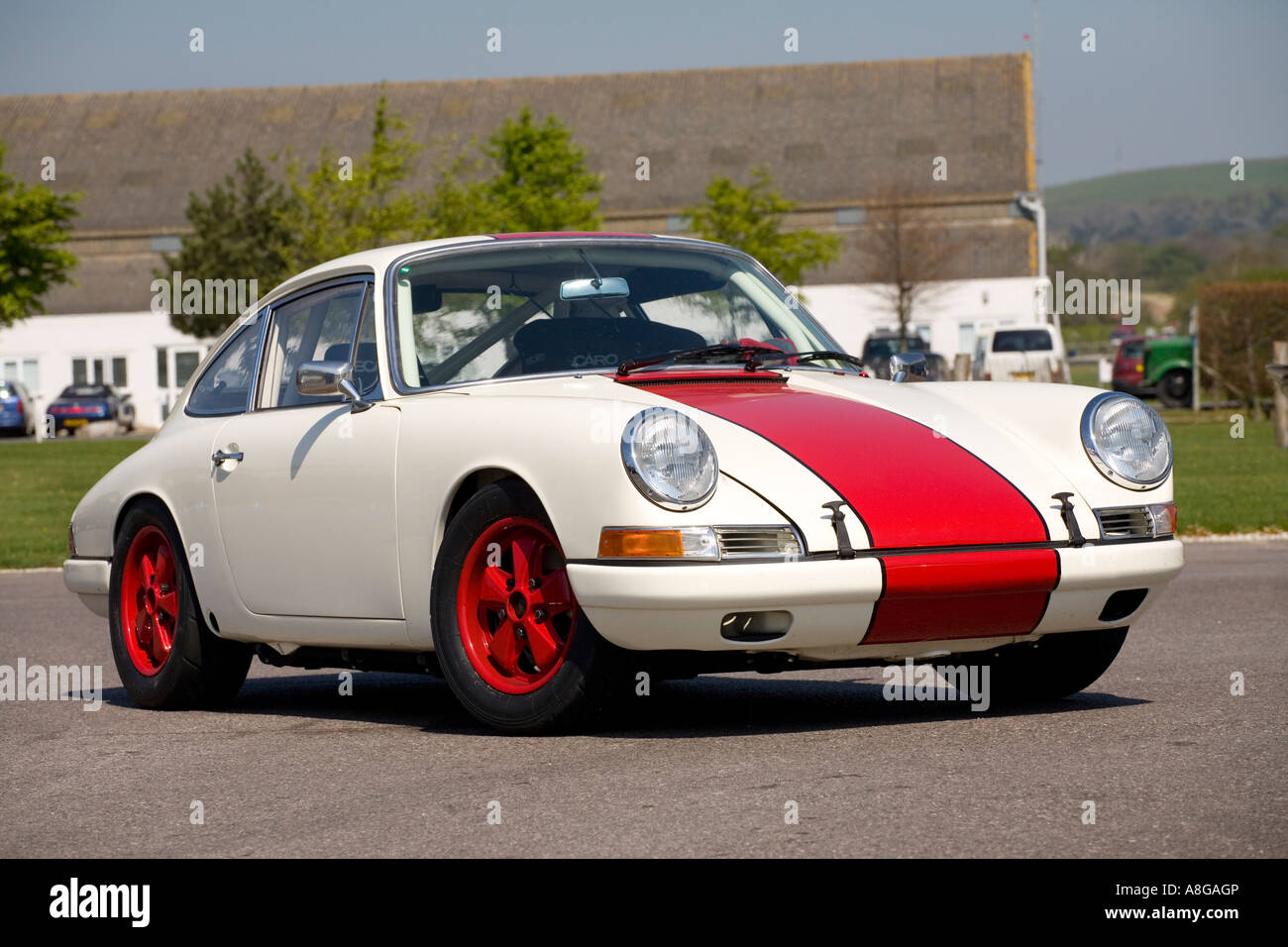 Klassischer roter porsche -Fotos und -Bildmaterial in hoher Auflösung ...