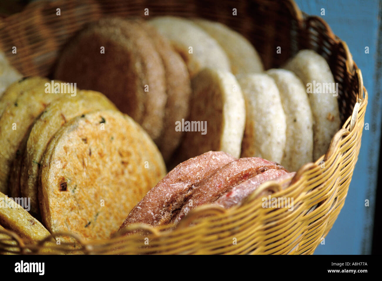 Cassava bread -Fotos und -Bildmaterial in hoher Auflösung – Alamy