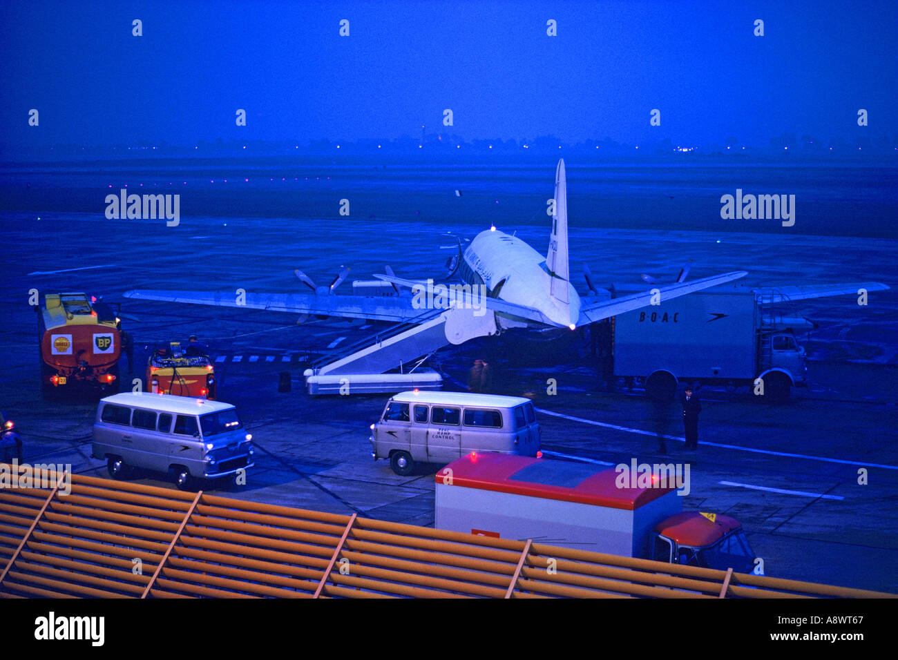 Alte boac flugzeuge -Fotos und -Bildmaterial in hoher Auflösung – Alamy