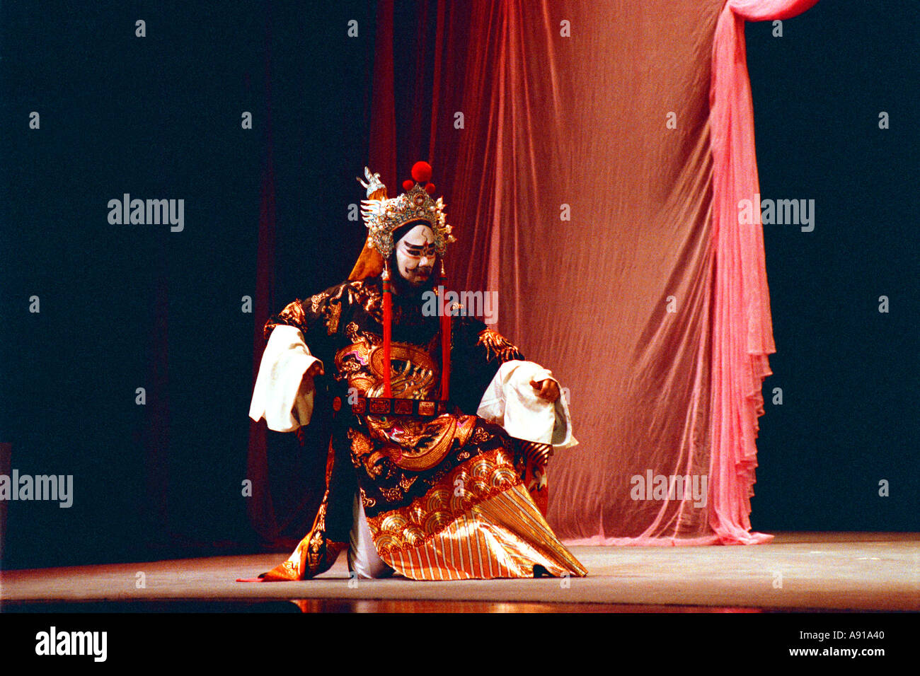 Chinesisches drama -Fotos und -Bildmaterial in hoher Auflösung – Alamy