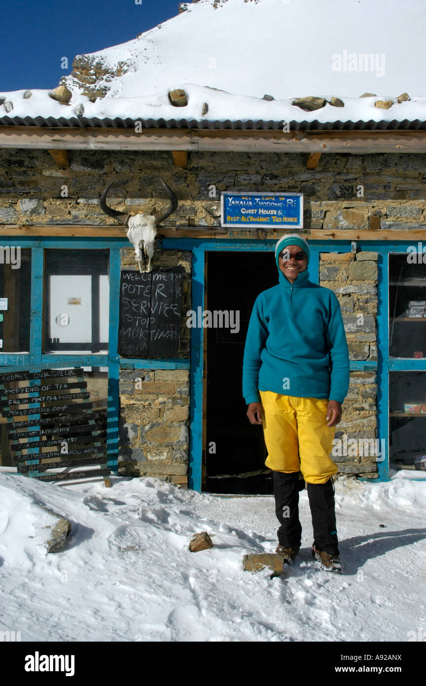 Sherpa hut -Fotos und -Bildmaterial in hoher Auflösung – Alamy