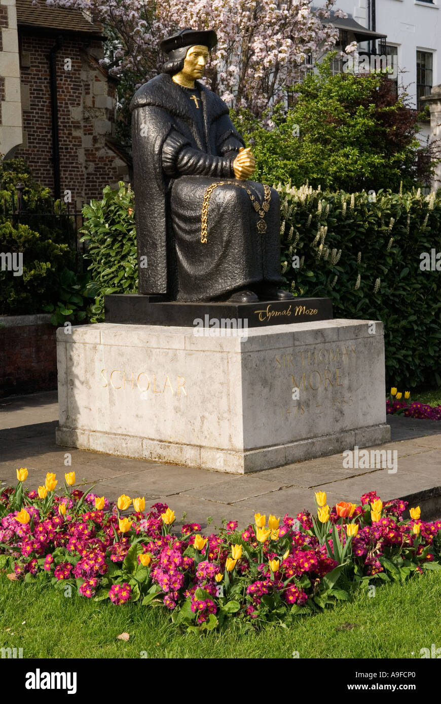 Statue von sir thomas moore -Fotos und -Bildmaterial in hoher Auflösung ...