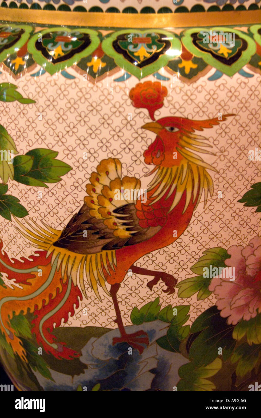 Beijing china cloisonne factory -Fotos und -Bildmaterial in hoher ...
