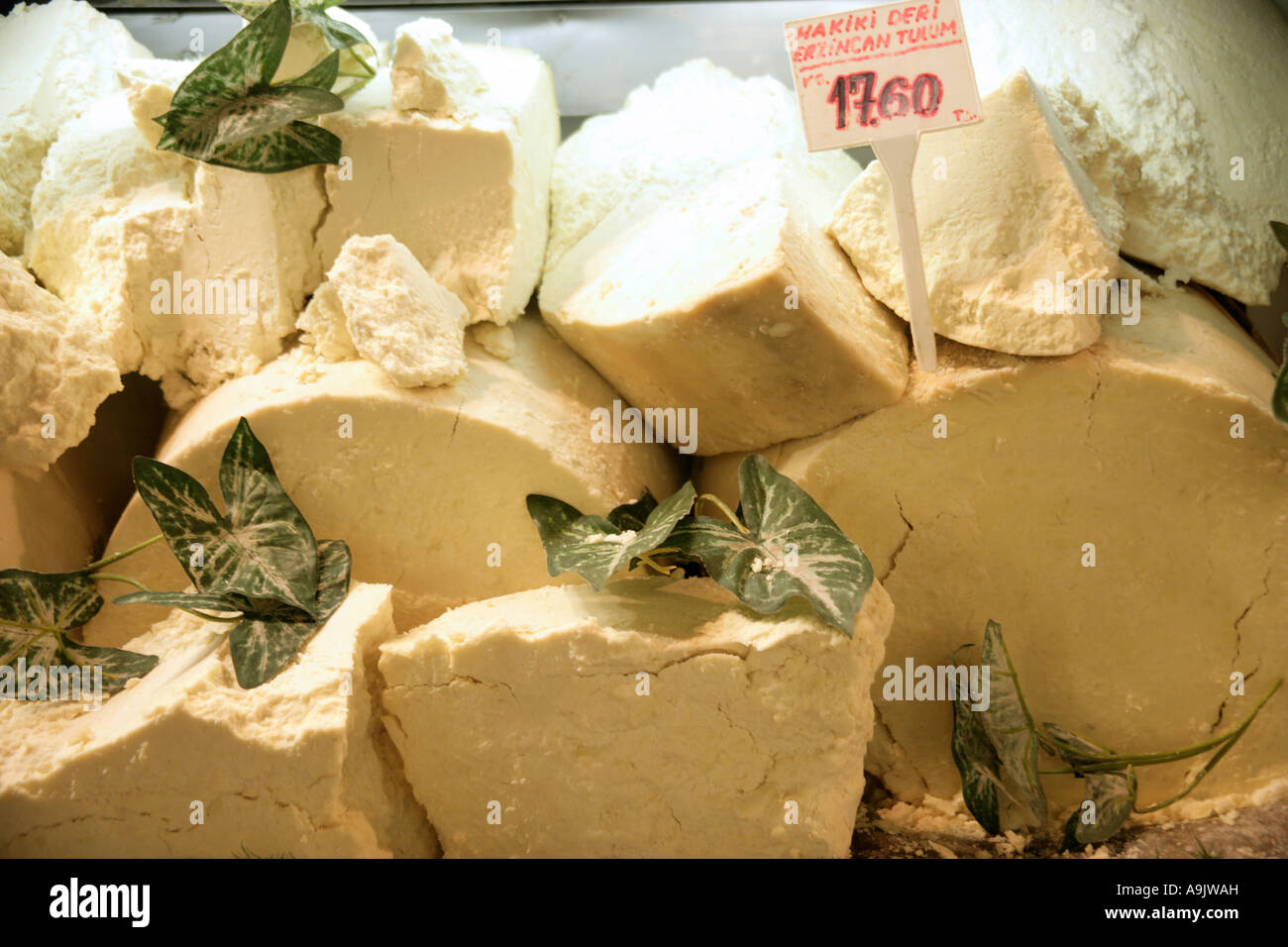 Turkish cheese -Fotos und -Bildmaterial in hoher Auflösung – Alamy