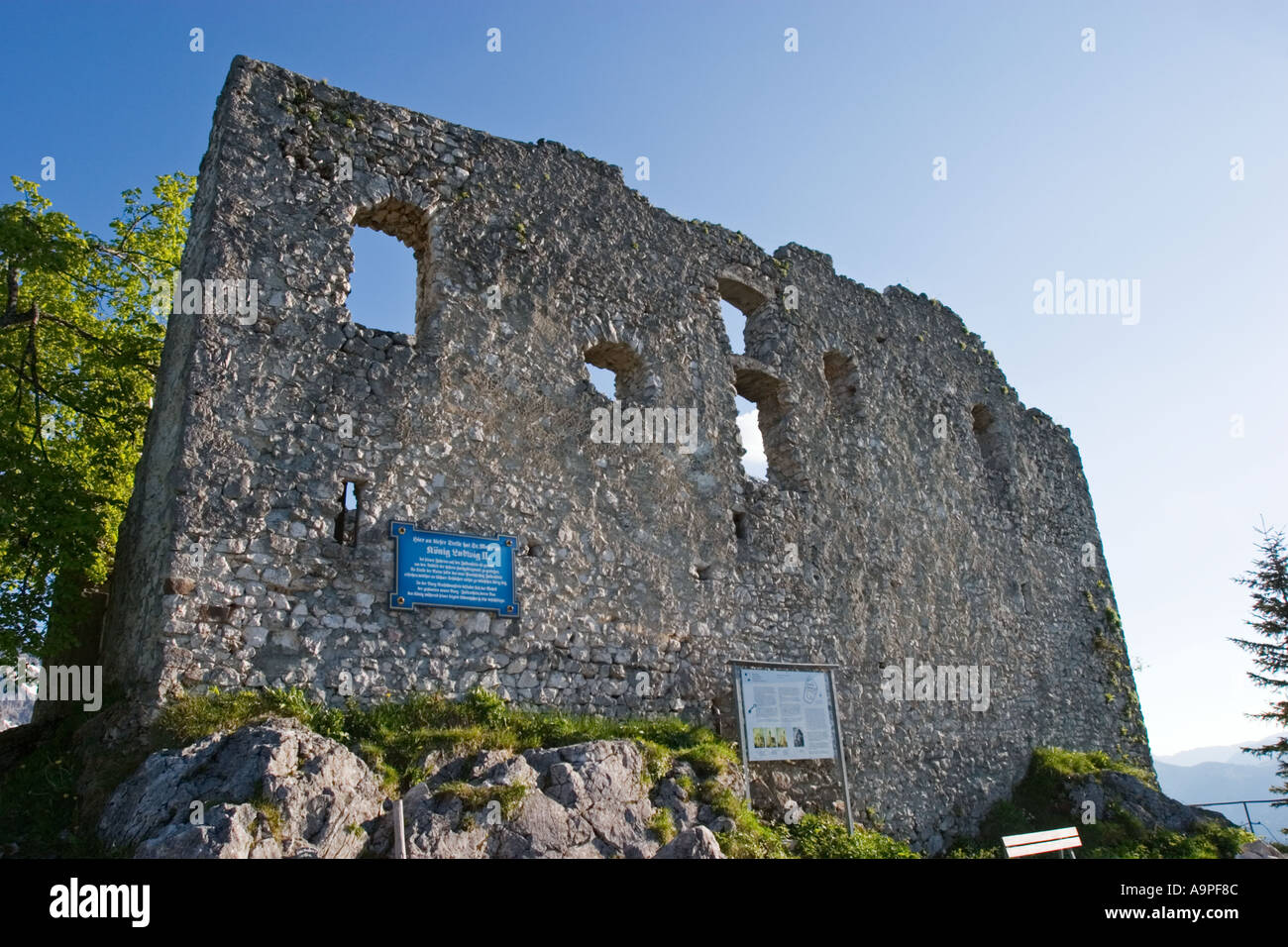 Castle ruin falkenstein pfronten -Fotos und -Bildmaterial in hoher ...