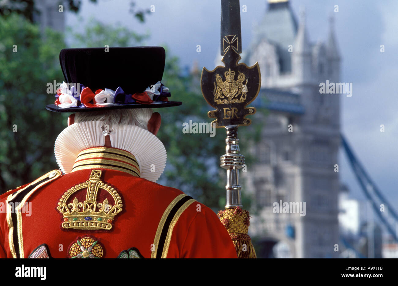 England Tower London Beefeater Costume Stockfotos und -bilder Kaufen ...