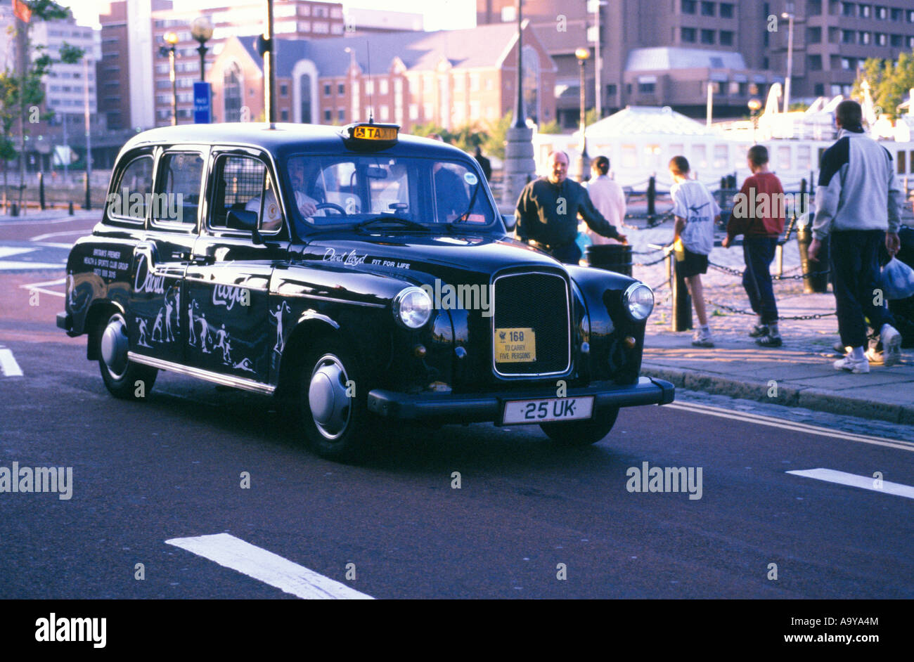 Hackney cab -Fotos und -Bildmaterial in hoher Auflösung – Alamy