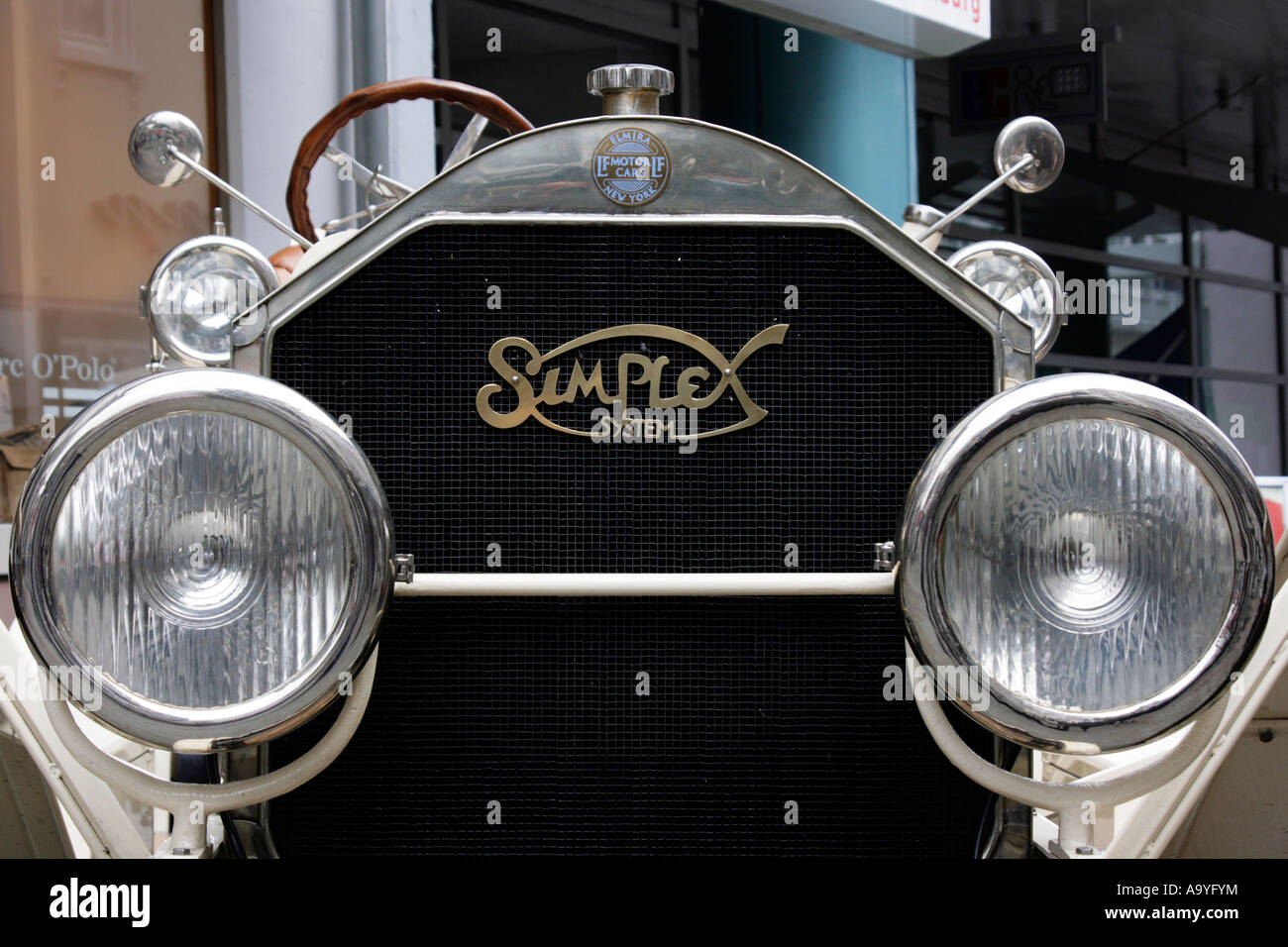 Oldtimer lampen -Fotos und -Bildmaterial in hoher Auflösung – Alamy