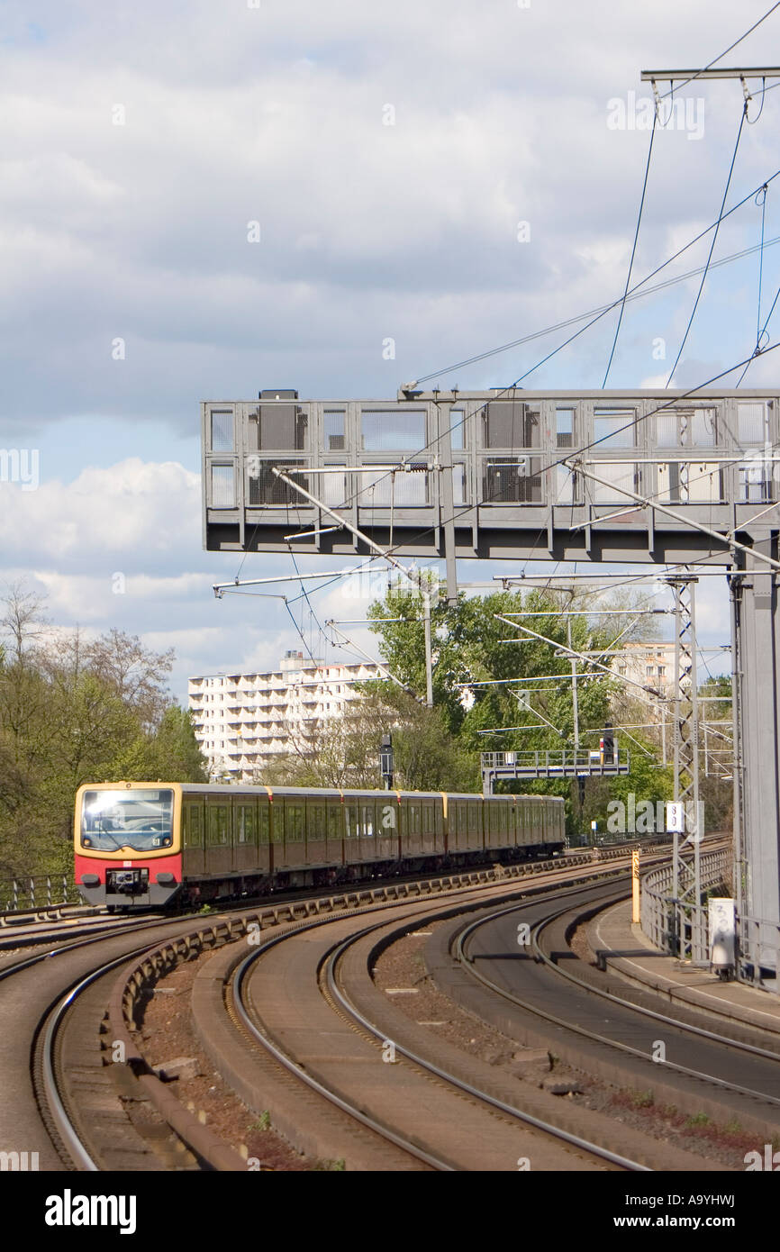 Eisenbahnschienen mit -Fotos und -Bildmaterial in hoher Auflösung – Alamy