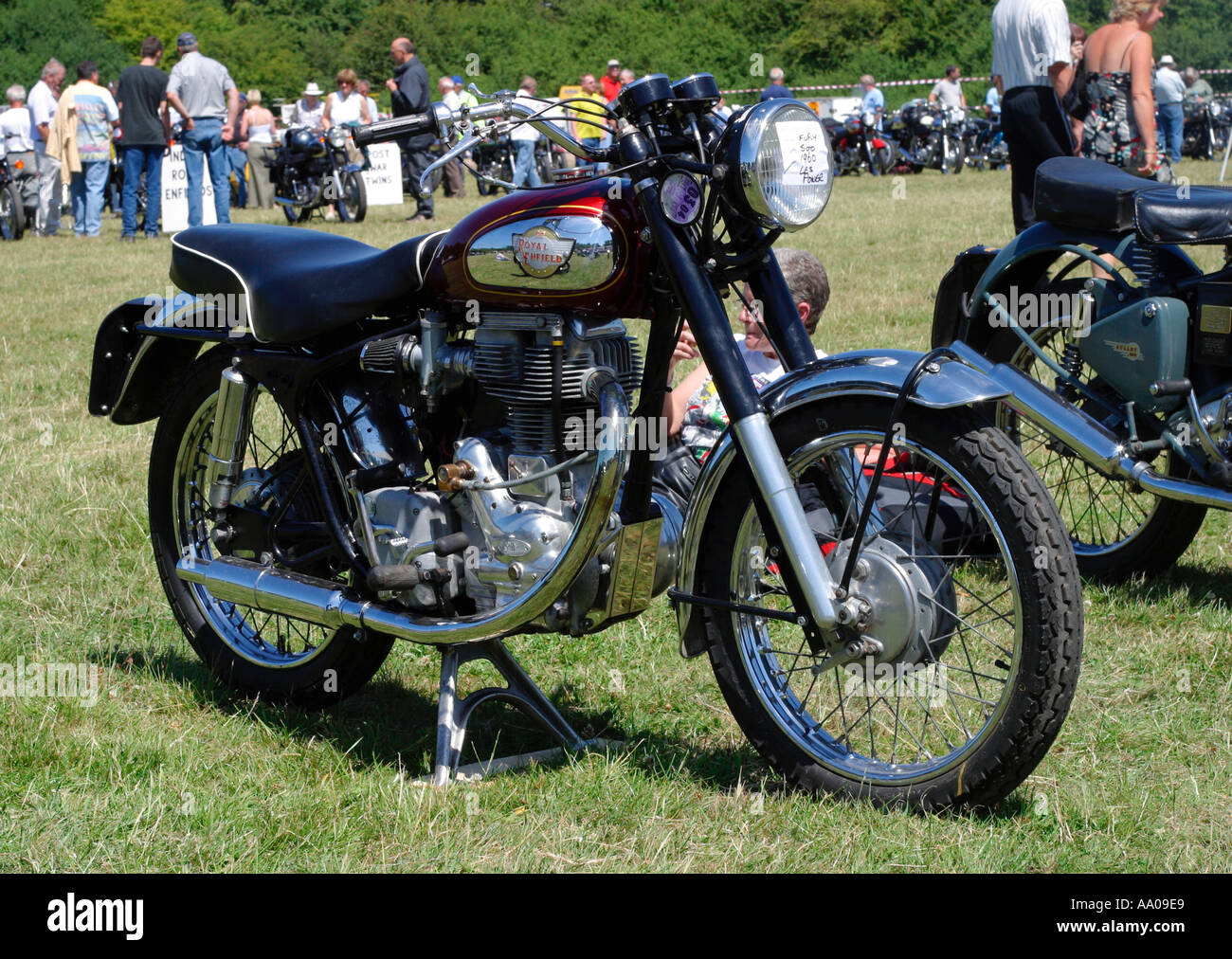 1960 Royal Enfield Fury 500cc Motorrad Stockfoto, Bild: 657897 - Alamy