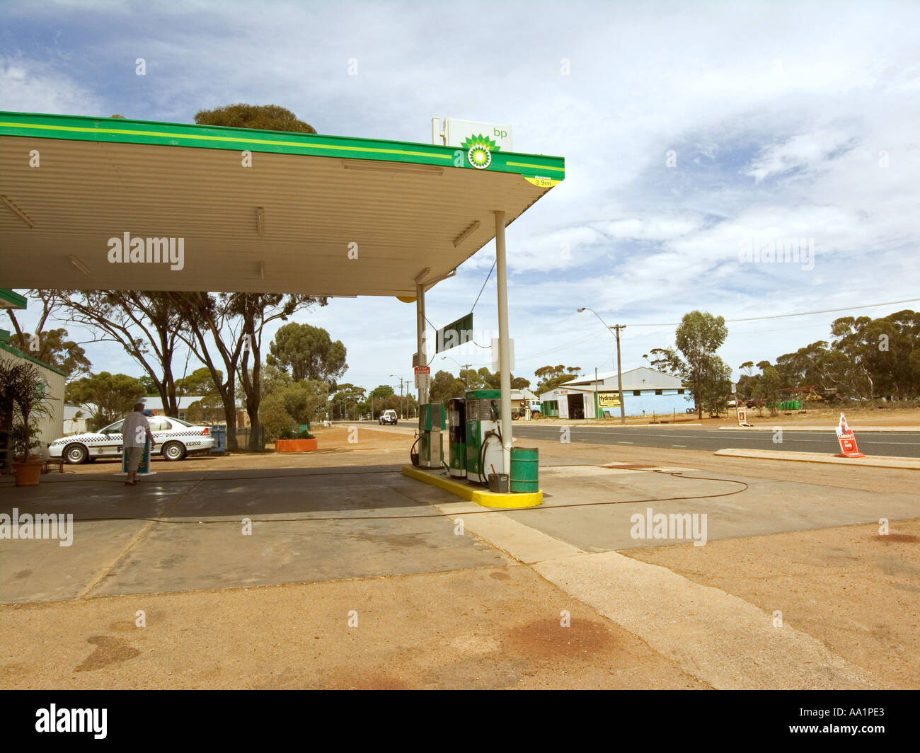 Bp filling station -Fotos und -Bildmaterial in hoher Auflösung – Alamy