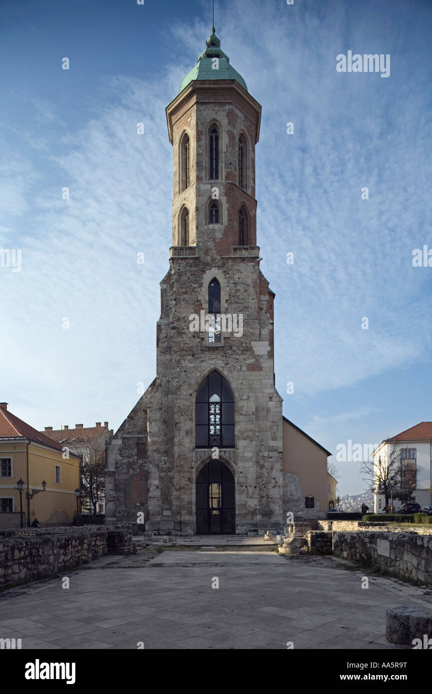 Kirche der maria magdalena von buda -Fotos und -Bildmaterial in hoher ...