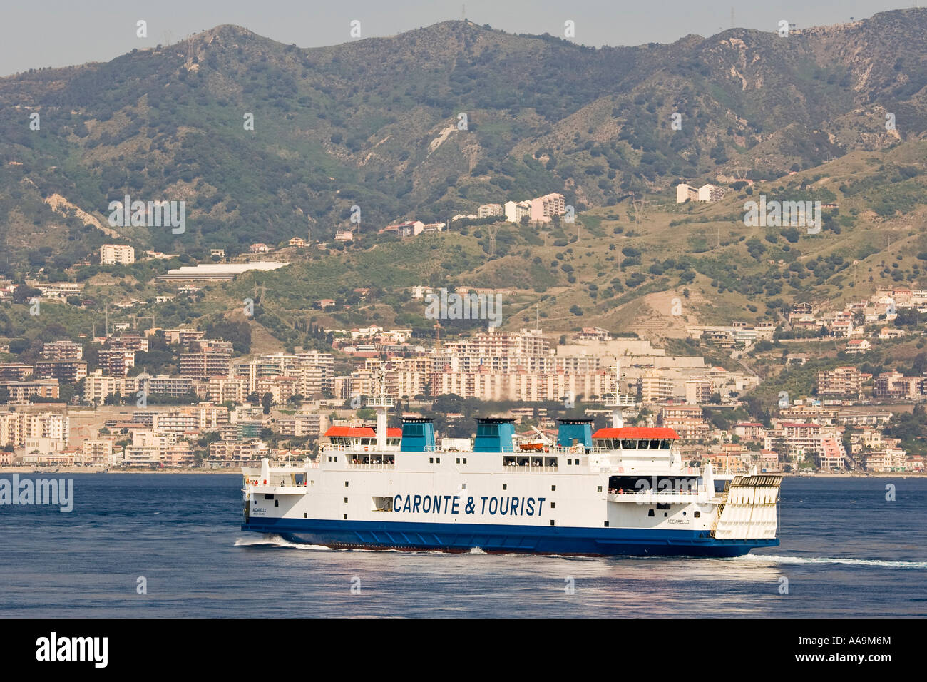 Caronte und tourist -Fotos und -Bildmaterial in hoher Auflösung – Alamy