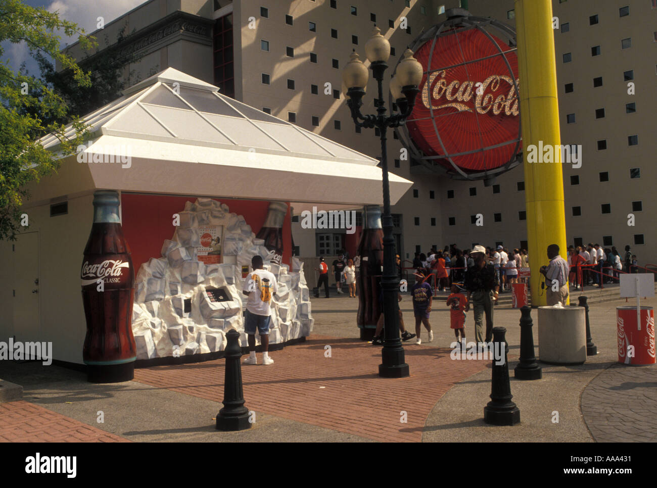 Produccion de coca cola -Fotos und -Bildmaterial in hoher Auflösung – Alamy